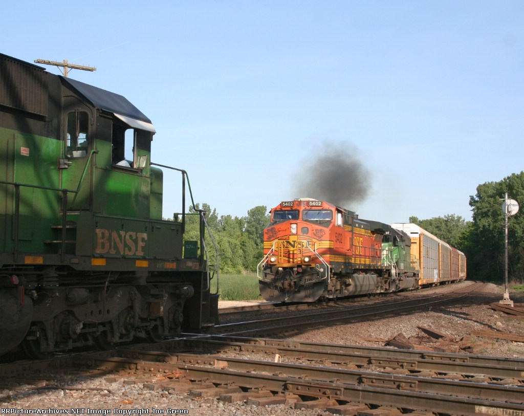 BNSF 5402